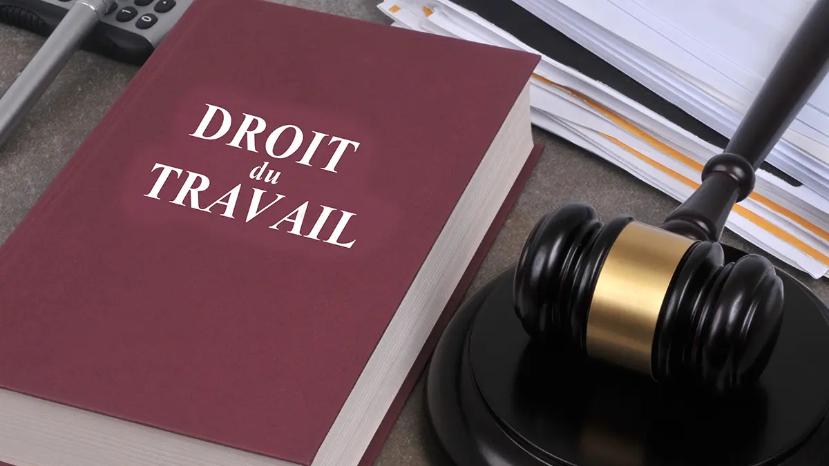 Travailleur isolé et Code du travail : que dit la réglementation
